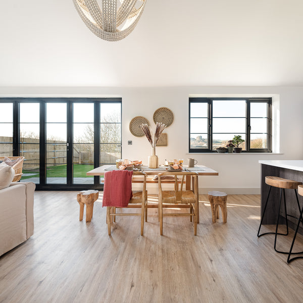 PlusFloor & Angela Cheung - Lesser Foxholes